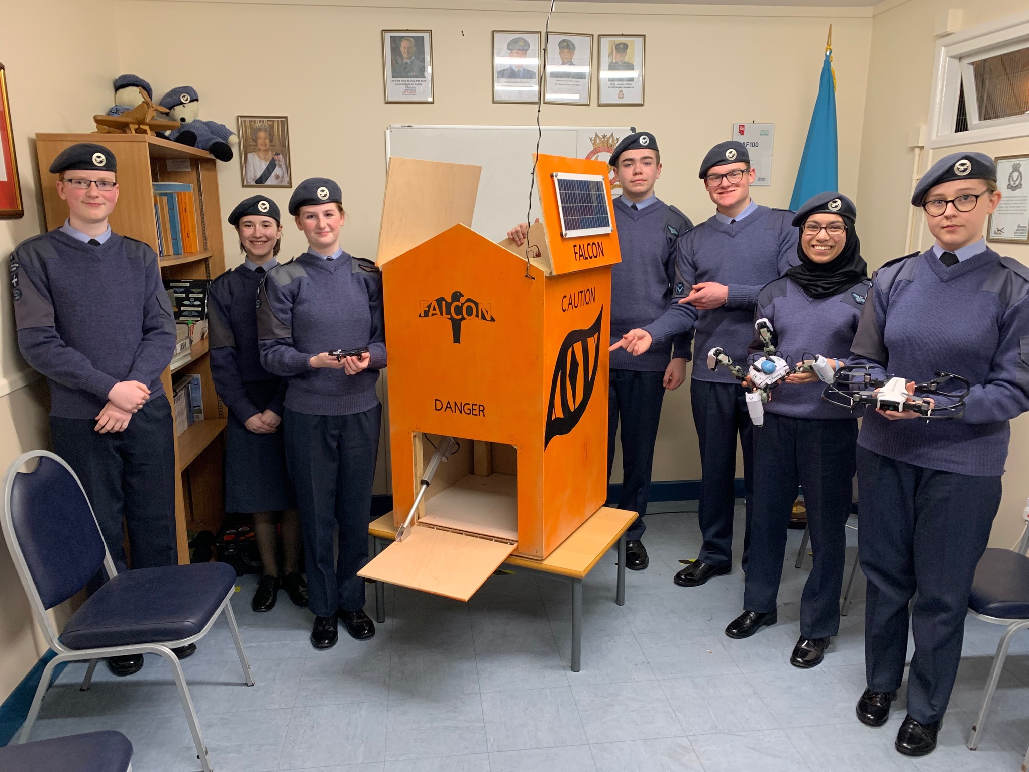 Cadets fly high in engineering competition - West Midland RFCA